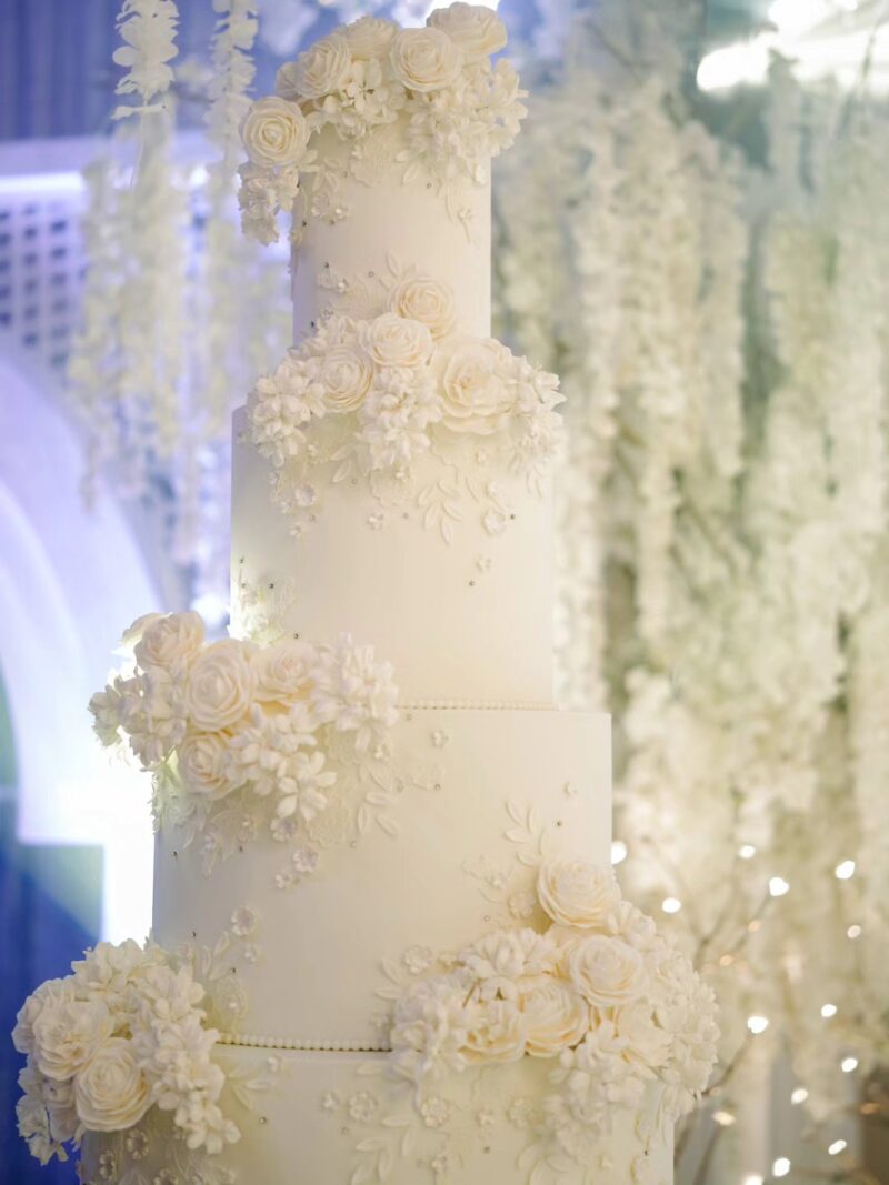 Then and now: The art of cake - Wedding Essentials
